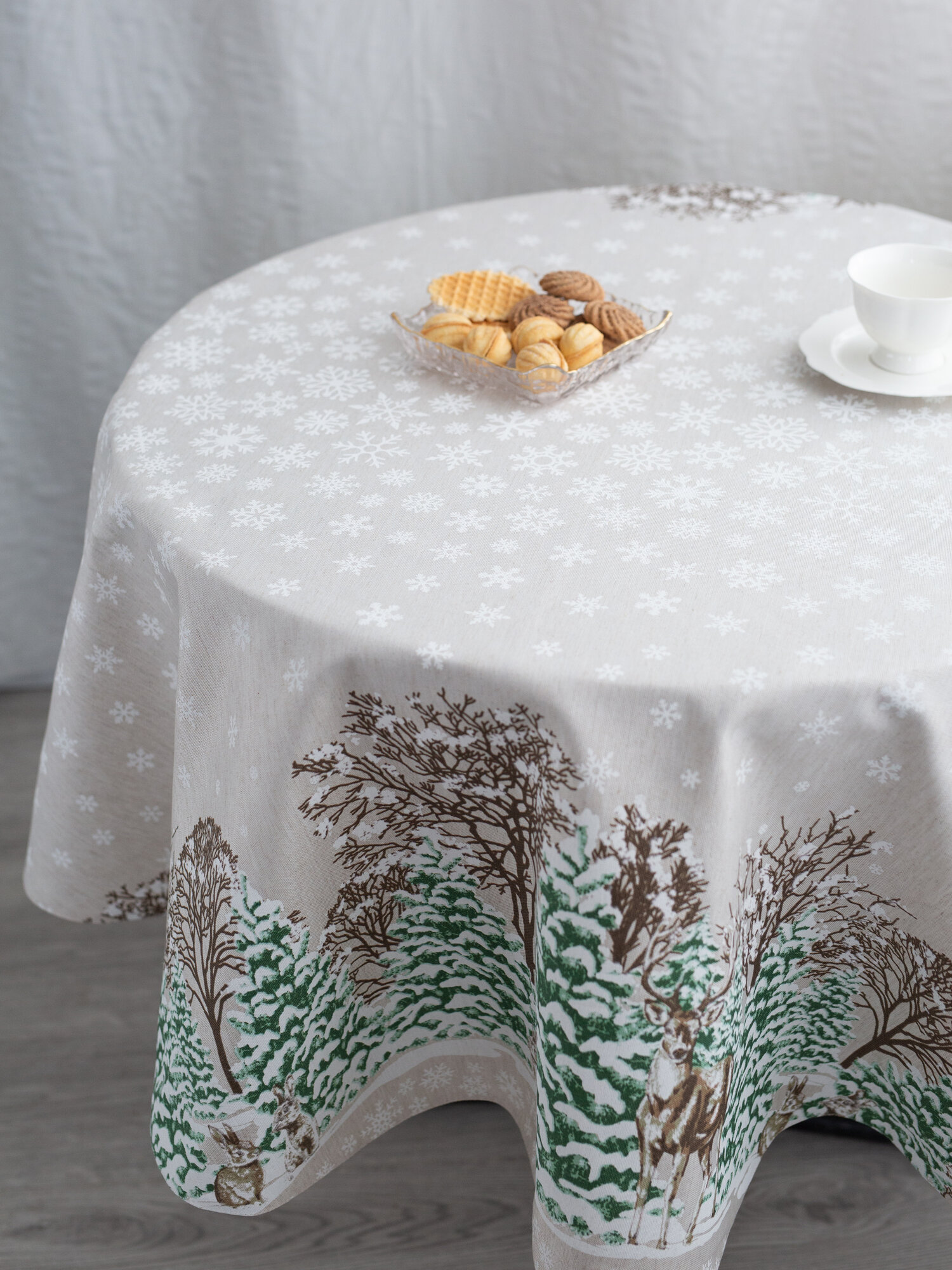 Скатерть на стол для кухни Моготекс овальная 180*150 см , водо и пятноотталкивающая пропитка, лен/пэ 5169/1