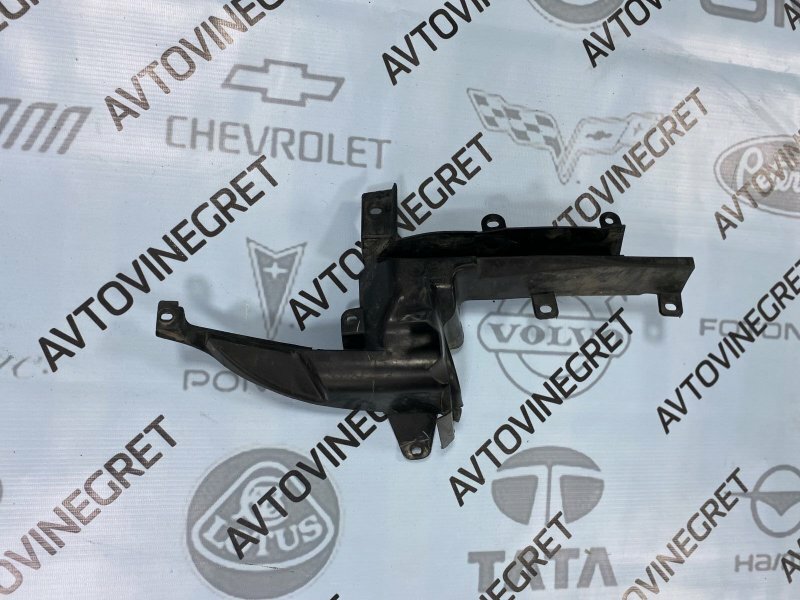 Дефлектор радиатора Mazda 3 (Bl) Ii (2008 2011) прав. (б/у) Б/У с пробегом