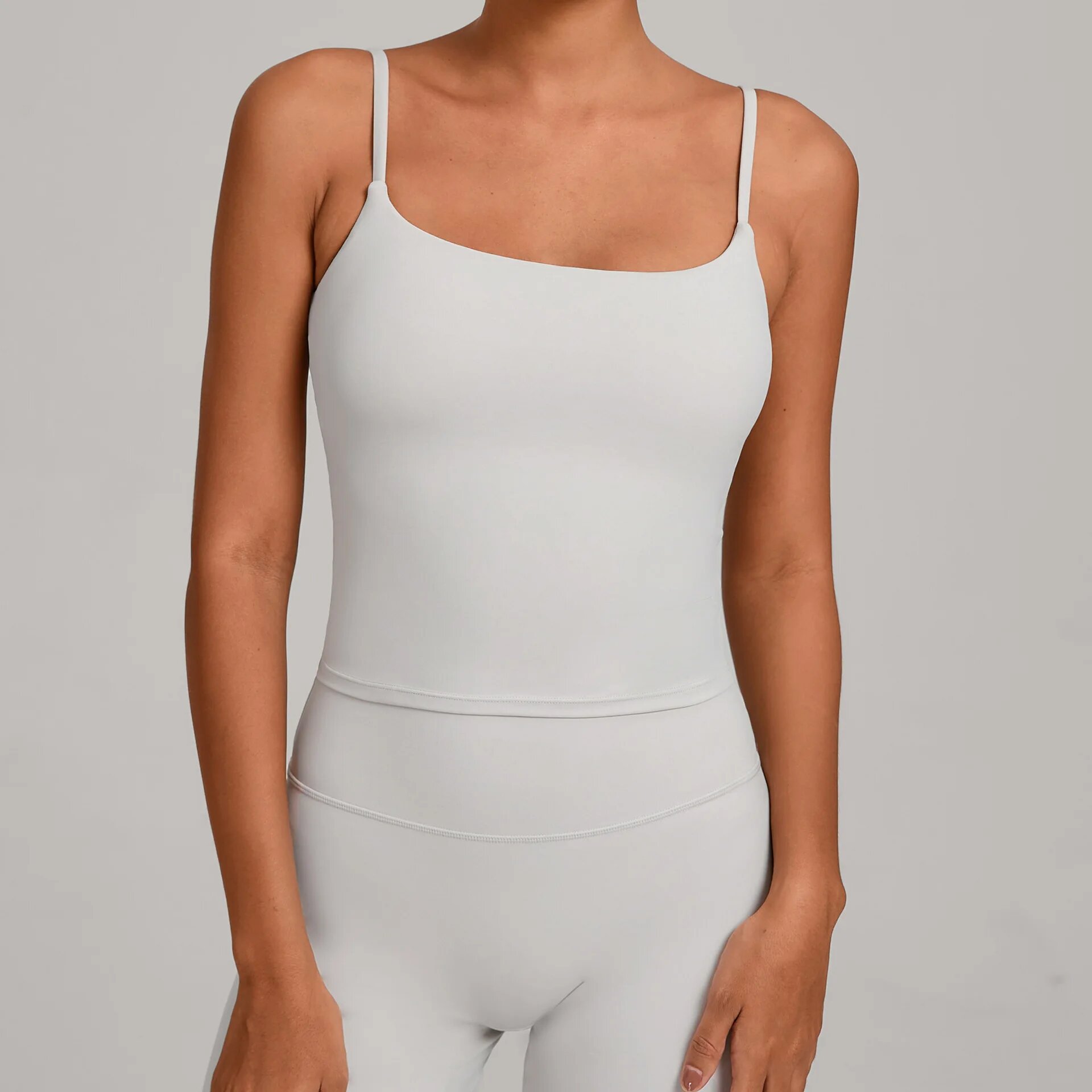 Жилет спортивный