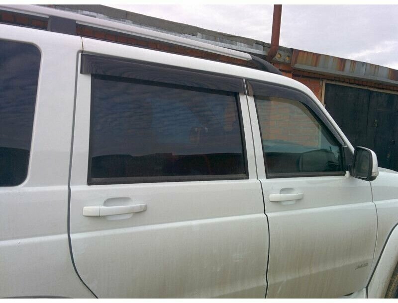 Дефлекторы окон (ветровики) УАЗ "Патриот"