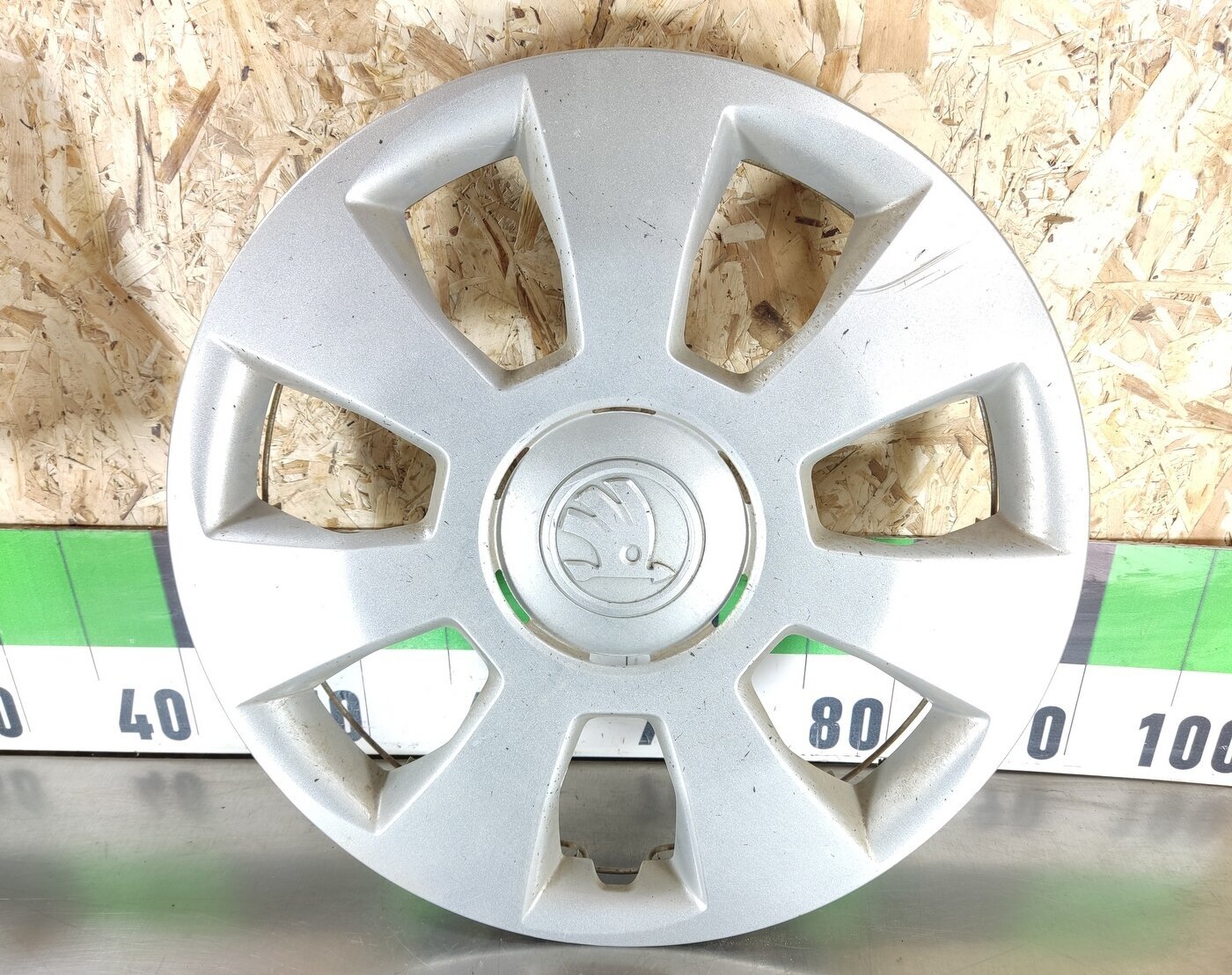 Колпак колеса SKODA Fabia 1997 2007 6V0601147