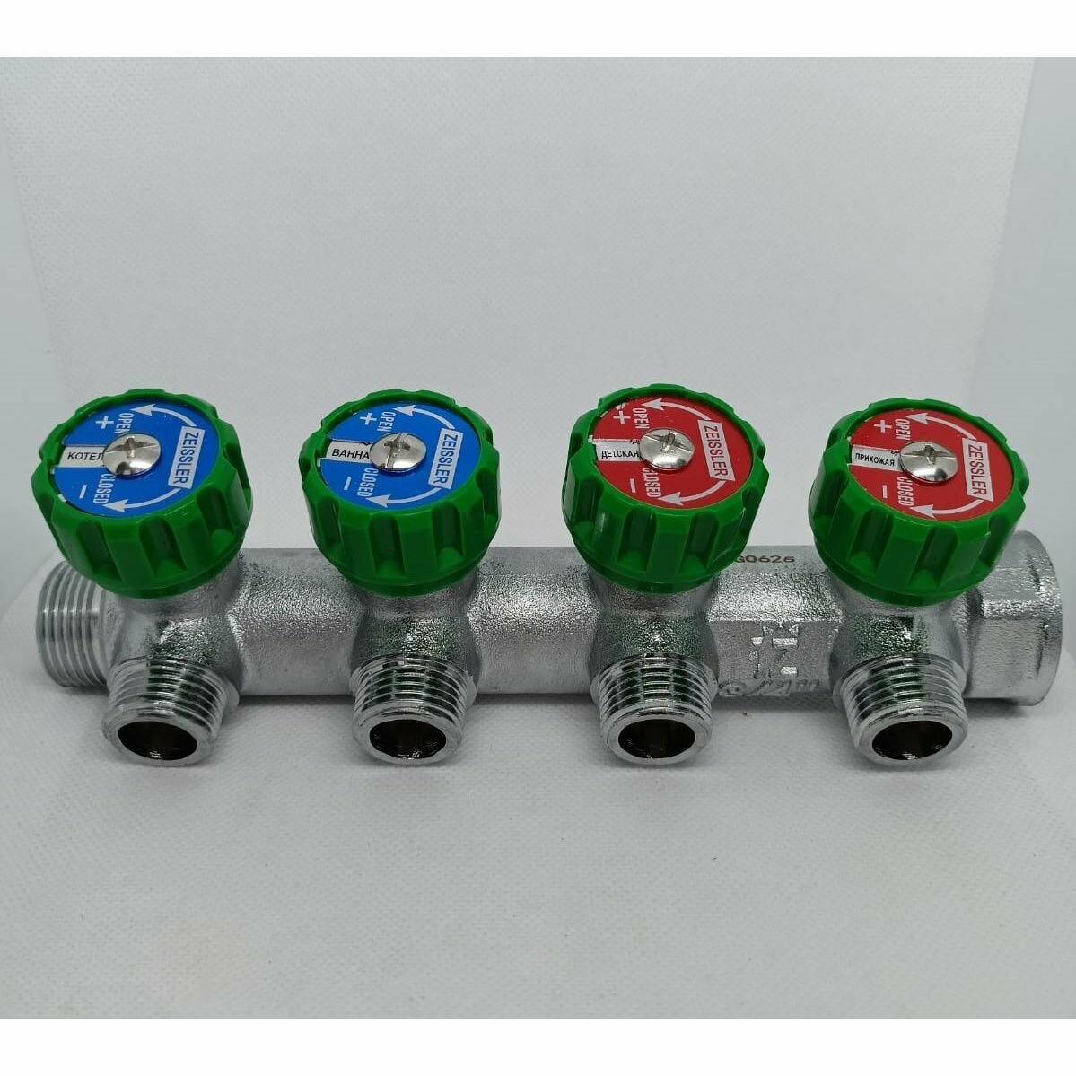 Коллектор вентильный под плоскую прокладку 90* 3/4х1/2 на 4 выхода Zeissler