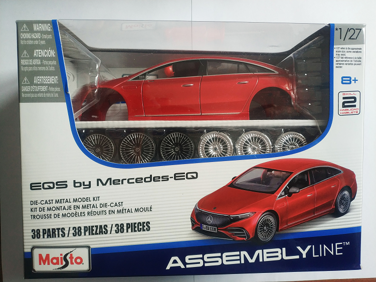 Машина cборная металлическая 1:24 Maisto Mercedes-Benz EQS 39261