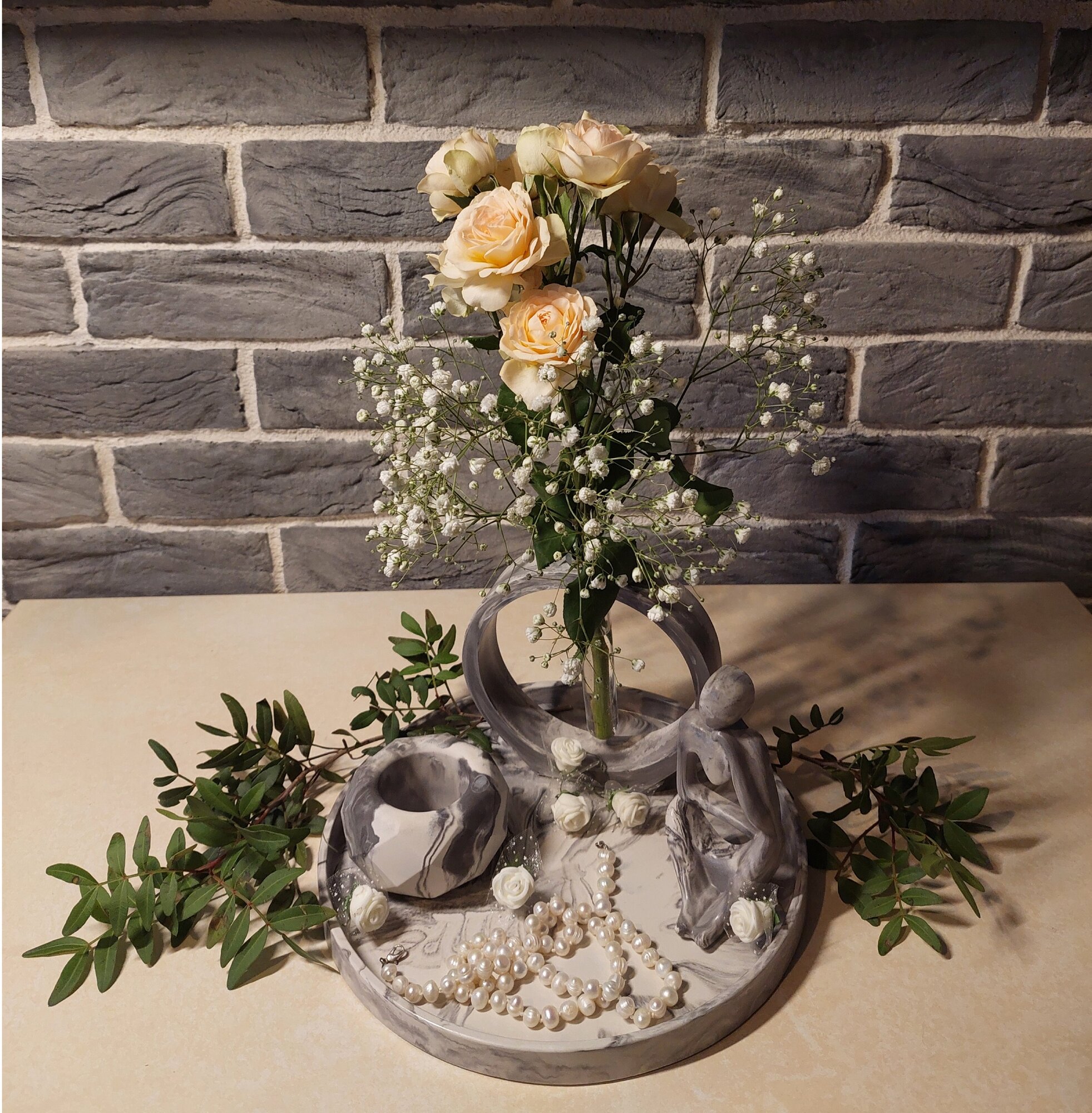 Набор из гипса для декора интерьера с круглой вазой от "Ателье декора"