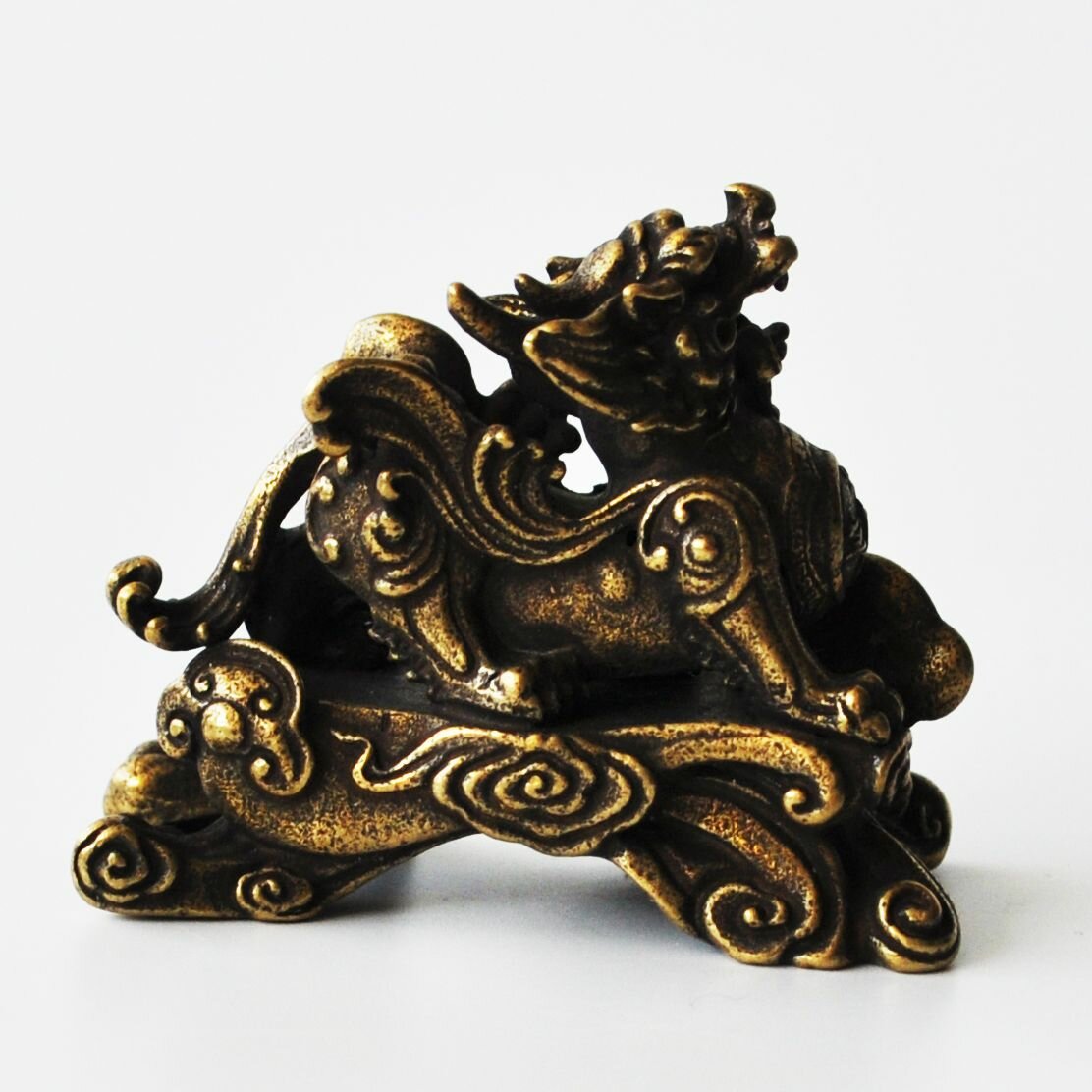 Настольный декор/талисман "Мифически дракон". Медь. Китай.