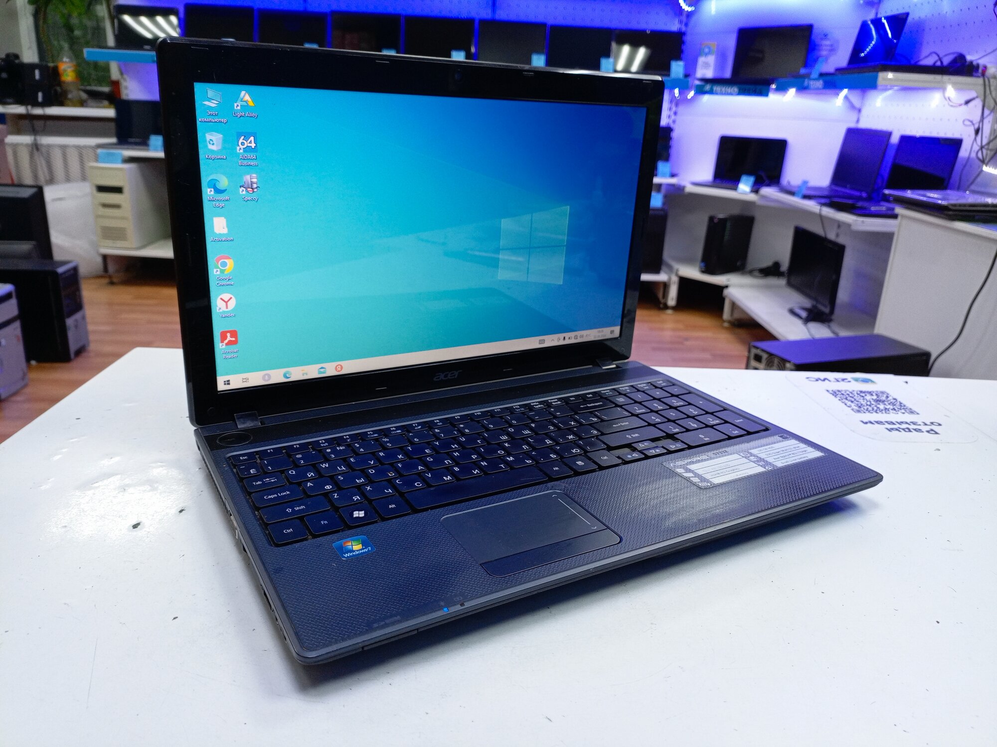 Acer 5733Z-P624G32Mnkk\Intel Core i5 460M 2.53GHz (2+2 ядра)\6Gb DDR3\15.6" 1366x768\320Gb HDD\Intel HD (512Mb)