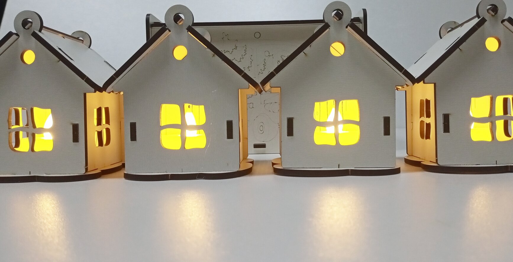 Домики с подсветкой 4 штуки, в подарочной коробке (посылке) именная, подарочная коробка, упаковка «Посылка от Деда Мороза»