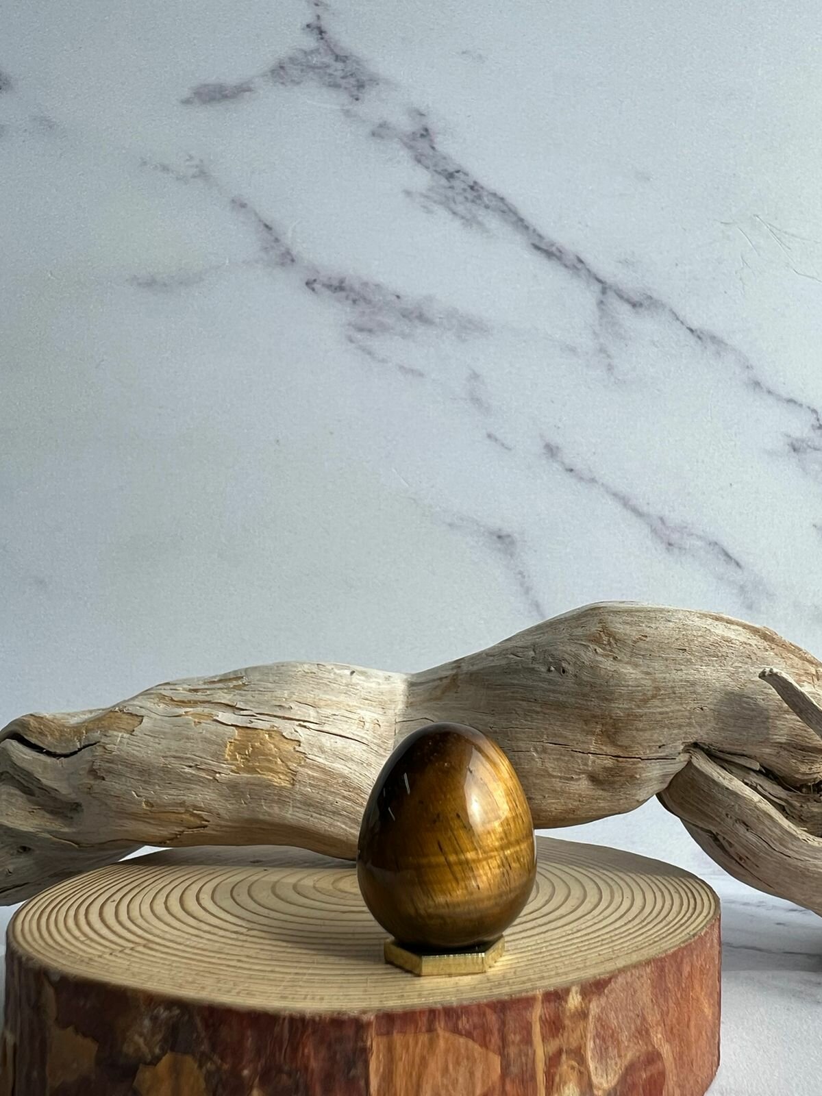 Сувенир на Пасху "Яйцо" из натурального камня Тигровый глаз, 22х18 мм.