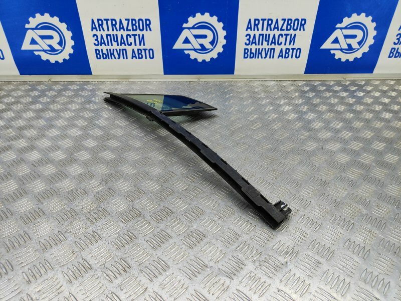 Б/У Стекло двери передней правой (форточка) Renault Kaptur / Рено Каптюр 2.0 F4RE410 143 Л.С 2018