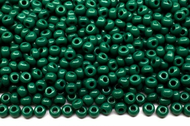 Бисер чешский PRECIOSA круглый 8/0 53240 зеленый непрозрачный, 50г