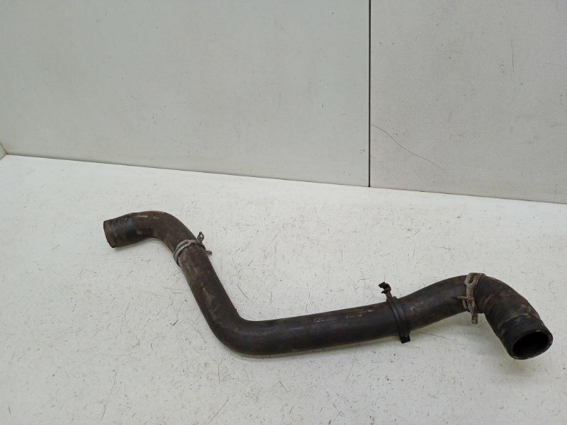 Б/У Форд Фокус 3 Патрубок радиатора Ford Focus 2013 3 173481 FORD арт. BV618260BB, 1848122