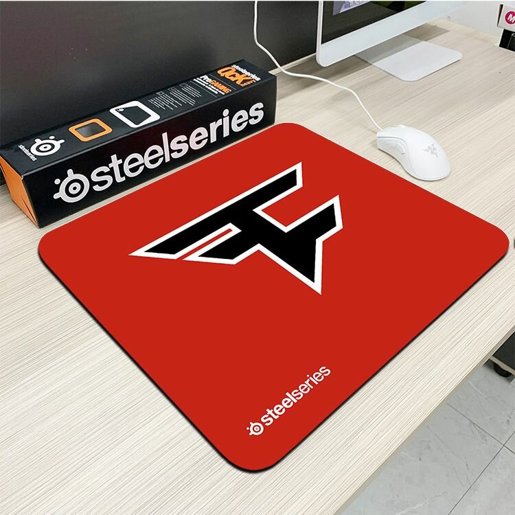 Игровой коврик для мыши 40*45 см Steelseries Qck Faze Clan.