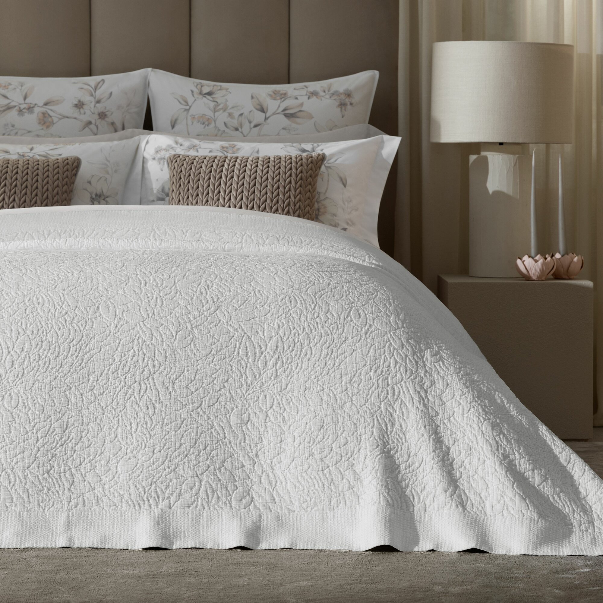 Togas Покрывало "Элеттра" жаккард, хлопок, 240х260, белое