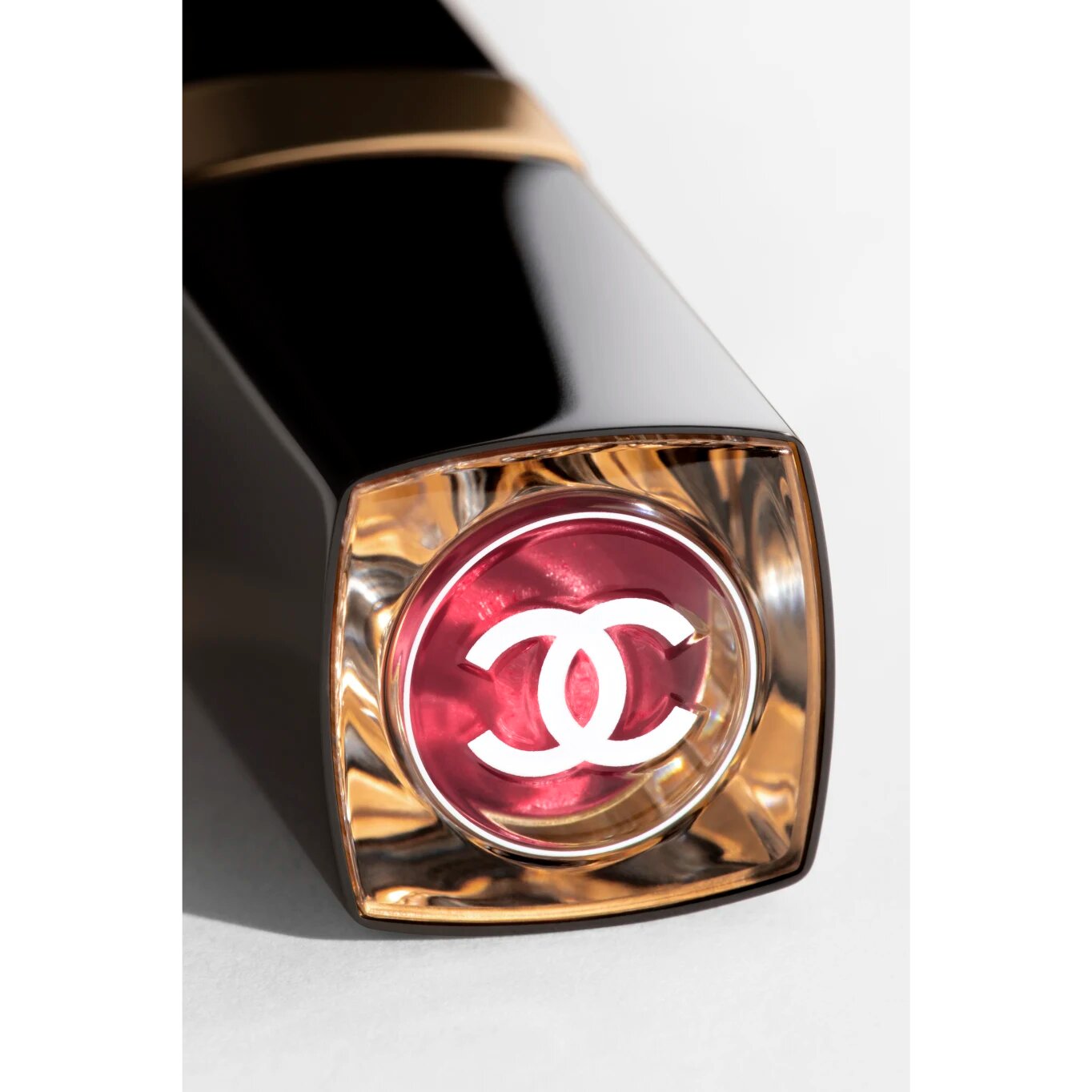 Губная помада-блеск CHANEL Rouge Coco Flash 3 г | Увлажнение и сияние | культовая | Тон 91 Boheme — фото 1