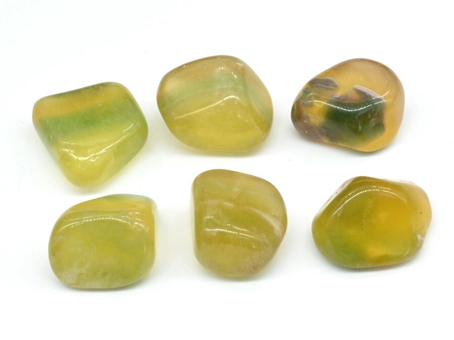 Минерал флюорит желтый 30*23*16мм. 20-24г (O) .