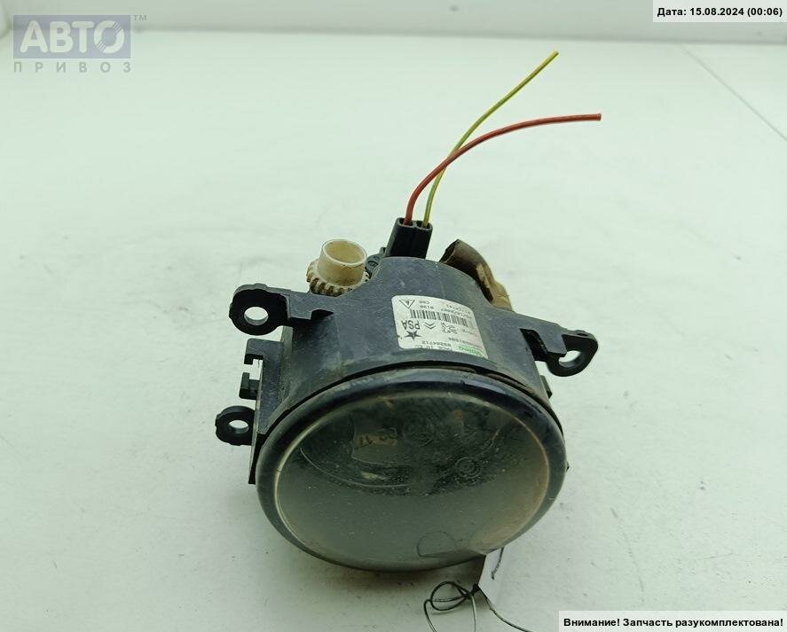 Фара противотуманная левая Peugeot 307