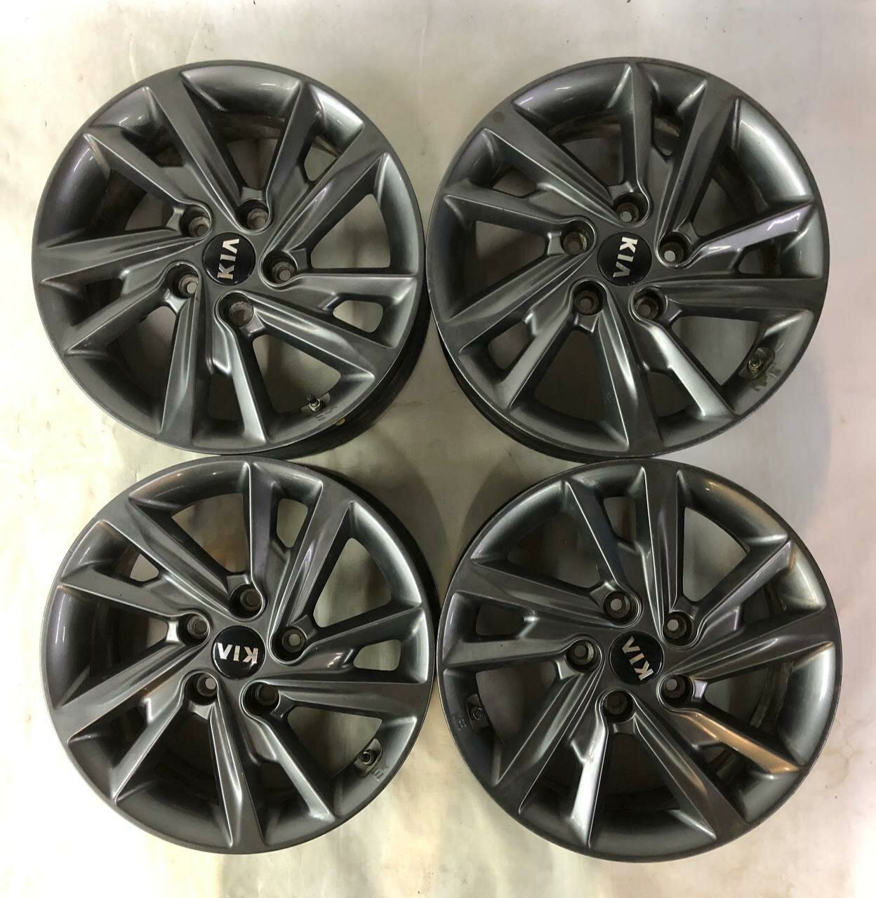 Колесные диски Kia 16x6.5 PCD 5x114.3 D67.1 ET47.5 (оригинал)