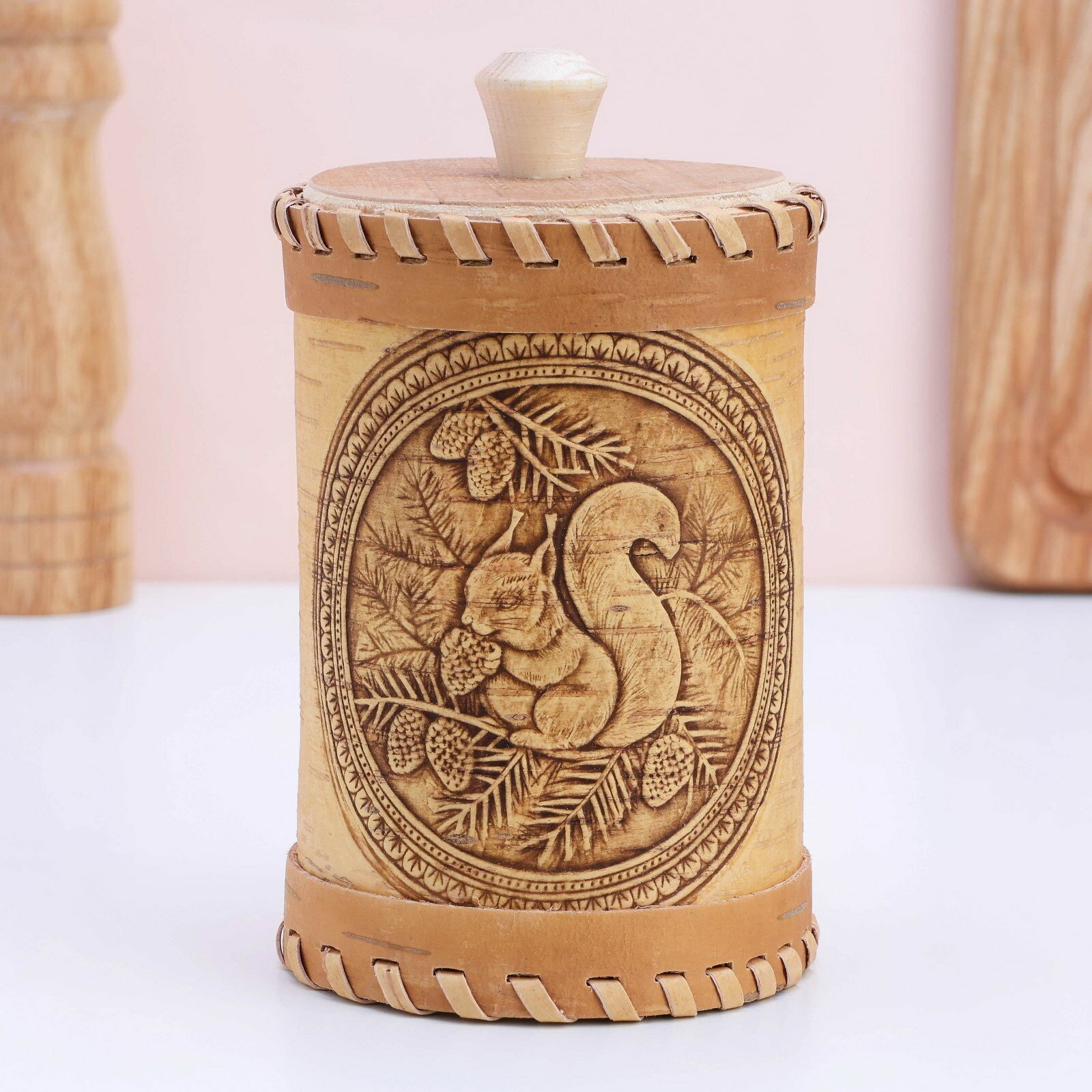Туес "Белки", 8x8x14 см, береста, тематика: животный мир, цвет: коричневый