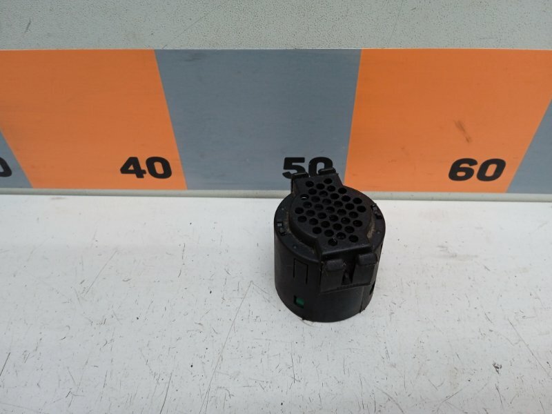 Б/У сигнализации, БМВ 5 Е39 Сирена BMW 5-Series 1998 E39 214241 BMW арт. 65818360995