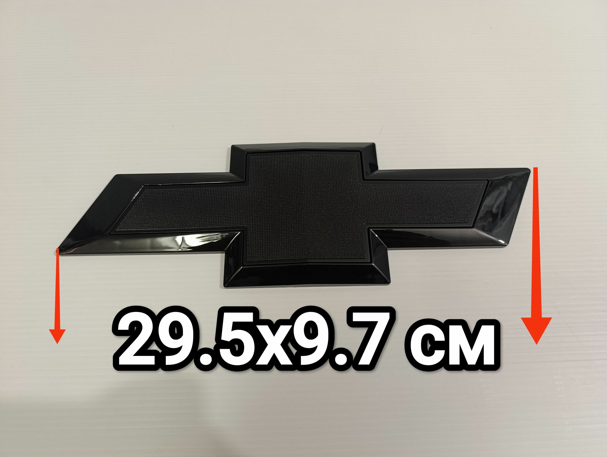 Задняя эмблема Chevrolet Silverado 1500