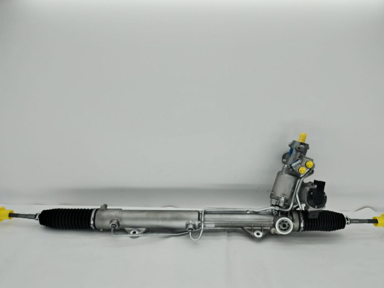 Рулевая рейка BMW X5 E70, X6 E71 E72 ZF Активная (мотор перпендикулярно корпусу)