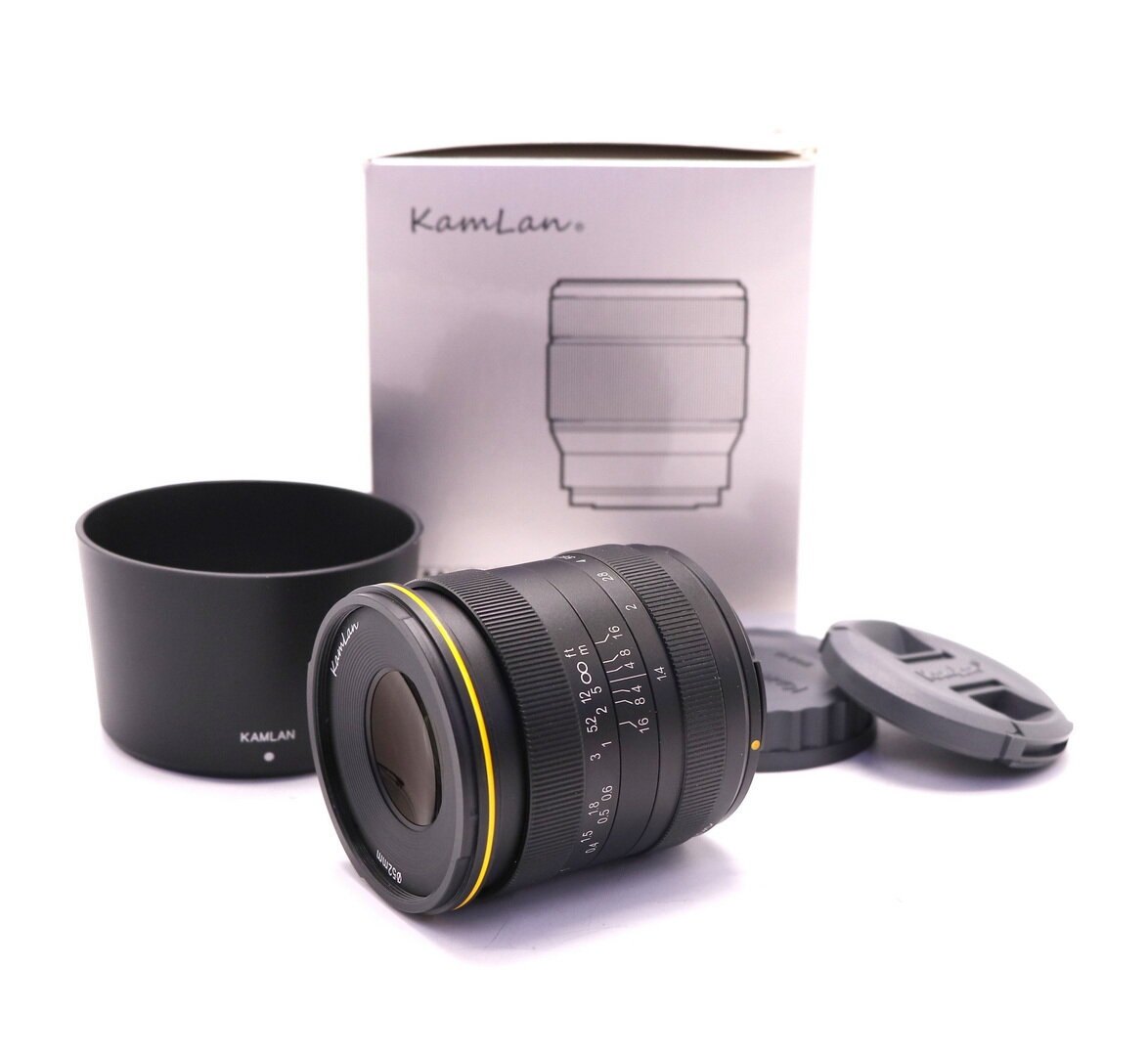 KamLan 28mm f/1.4 Canon EF-M в упаковке