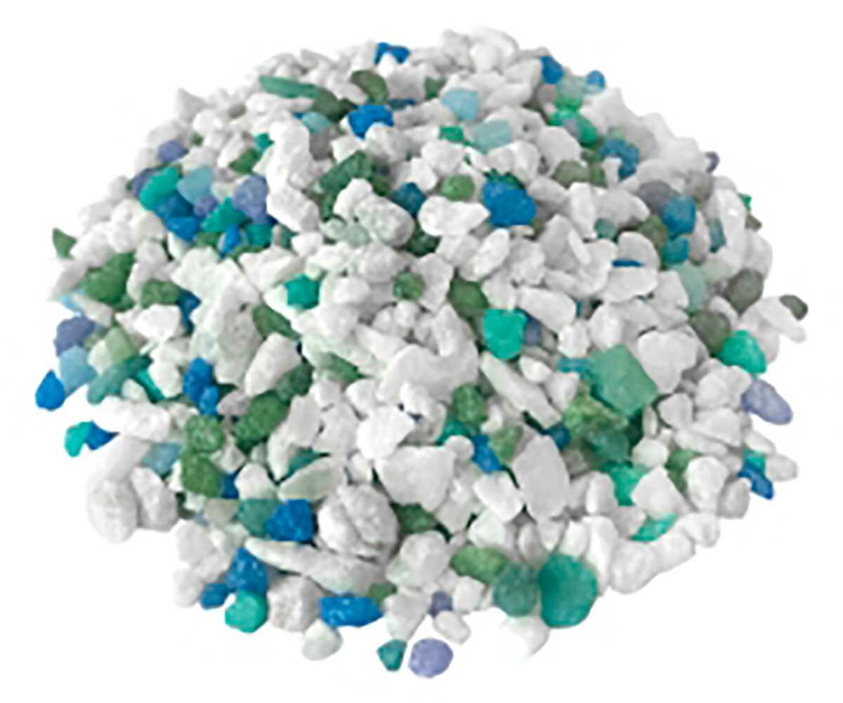 Грунт Zoo One зимний лес крашеный 2-5мм природный 1кг 15-1991