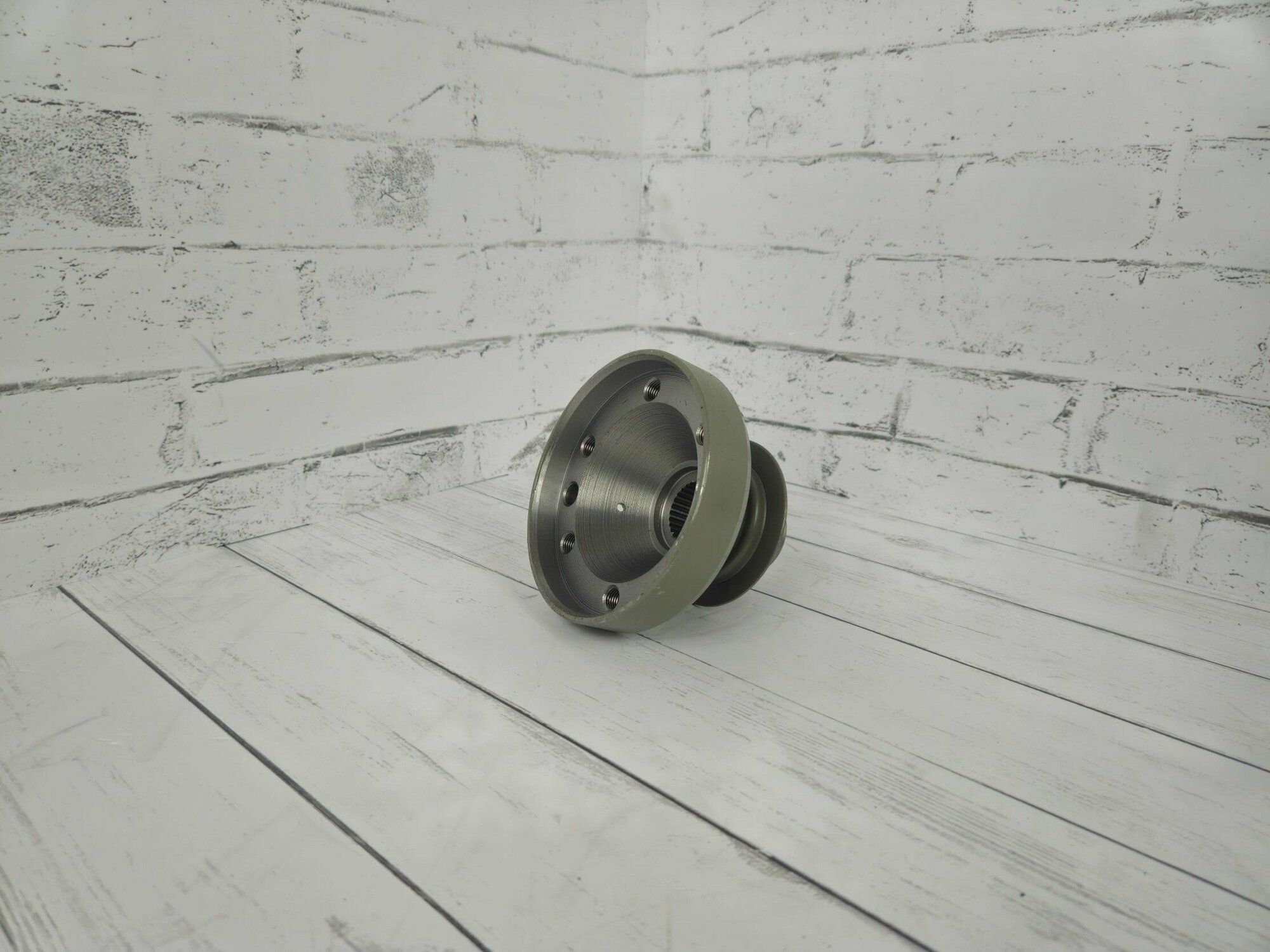 Фланец заднего/переднего моста автохис для а/м Соболь, Газель полный привод 4х4 (Шрус под 6 болтов) арт. 27057-2402138