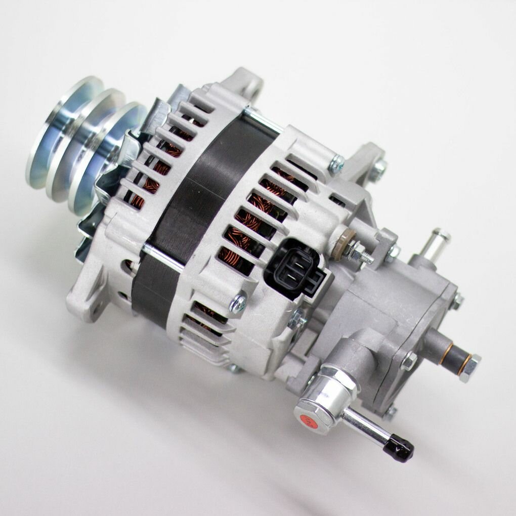 Генератор 24V ISUZU ELF 4HF1, 4HG1, 80A, вакуумник сзади, 3 клиновой, фишка прямоугольная на 2 контакта, TESLA