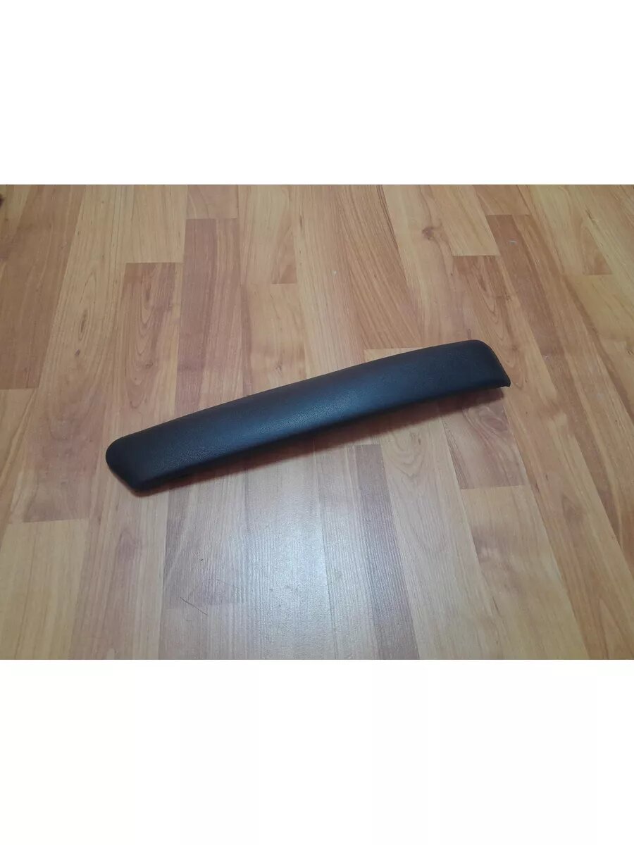 Молдинг птф переднего бампера левый Форд Фокус 2 дорестайл.