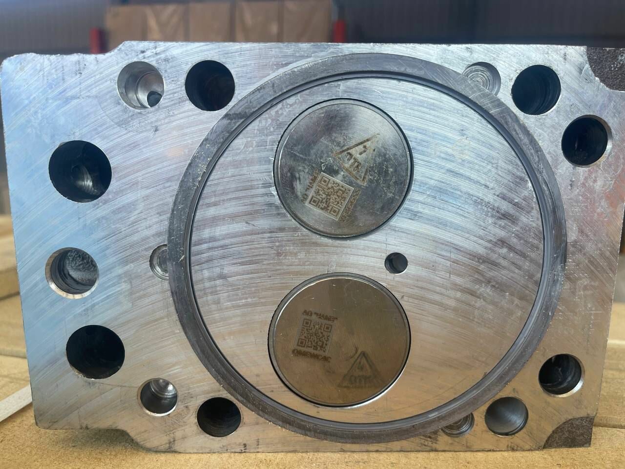 Головка блока цилиндра евро с клапанами в сборе КАМАЗ 740.90-1003010