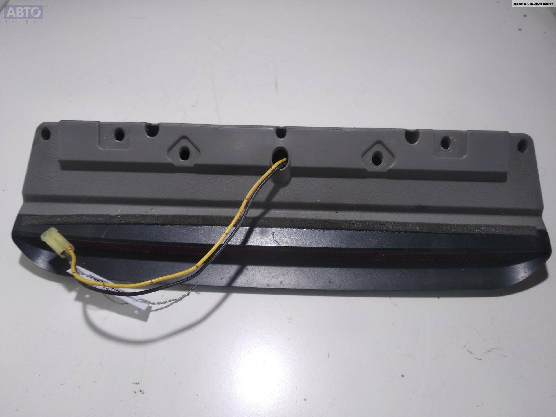 Фонарь стоп-сигнал Subaru Forester (1997-2002)