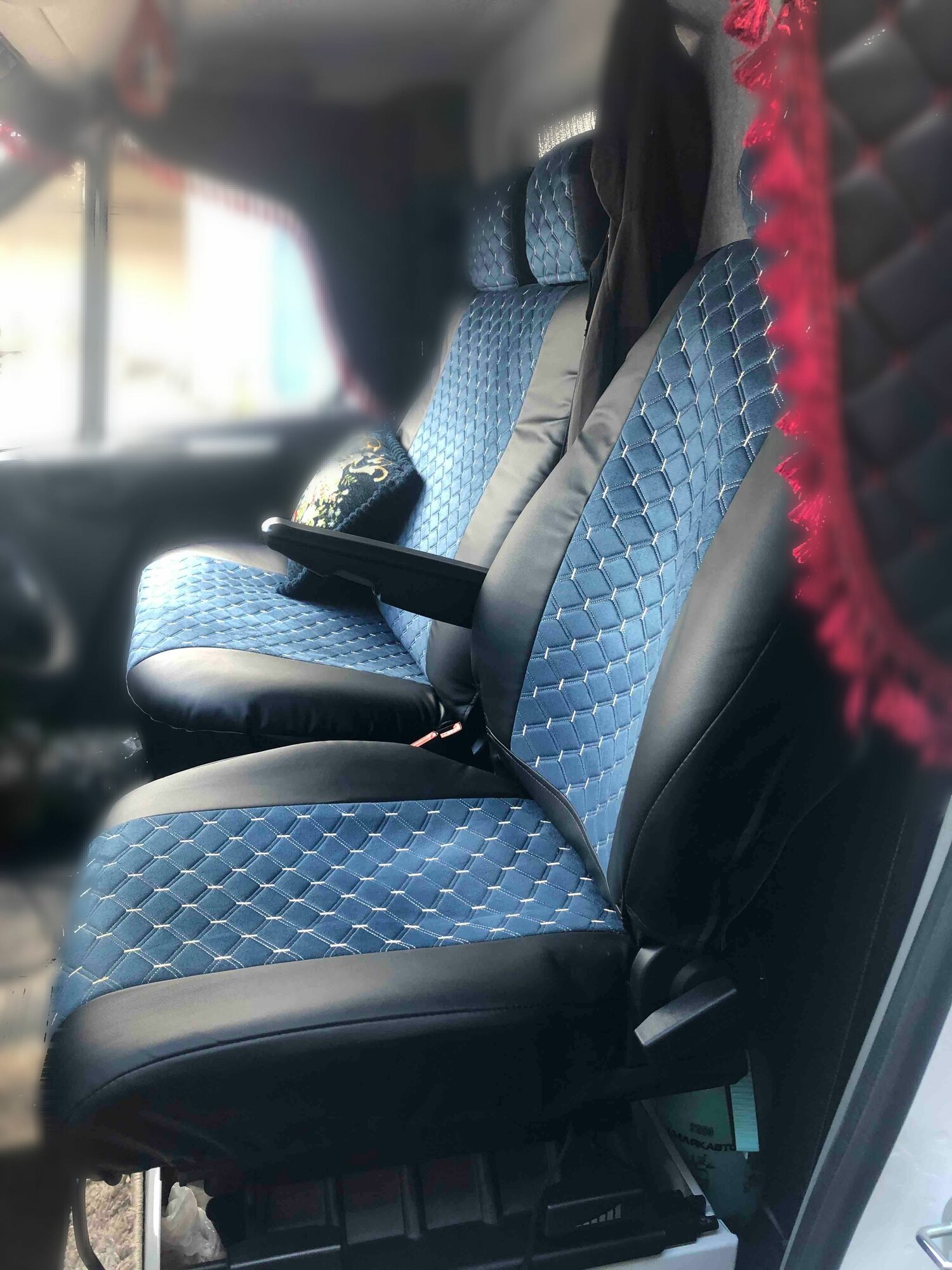 Чехлы на сиденья для автомобилей ГНекст, 3х-местная