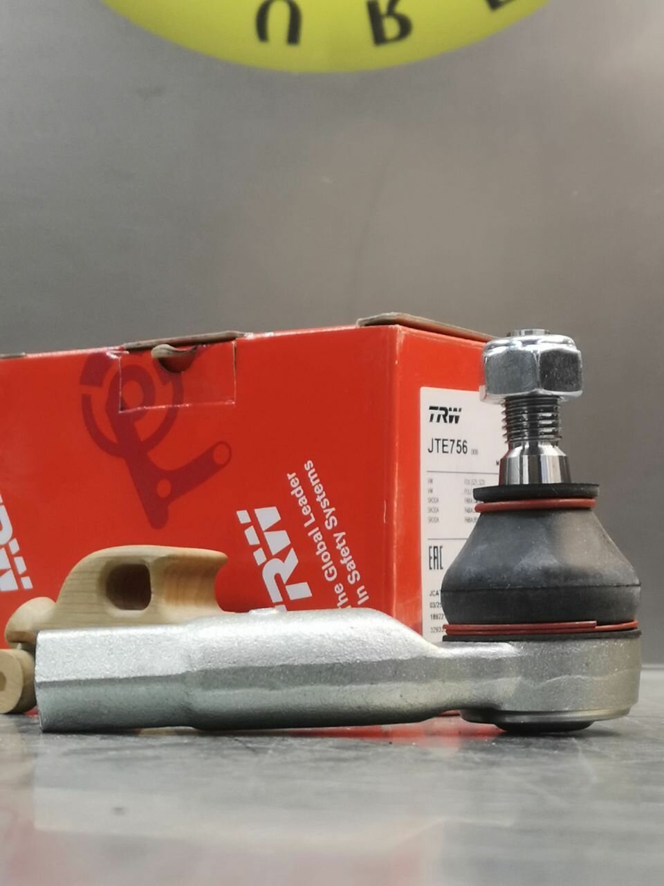 Рулевой наконечник левый Фольксваген Поло, Шкода Рапид Фабия, Ауди А1, TRW JTE756