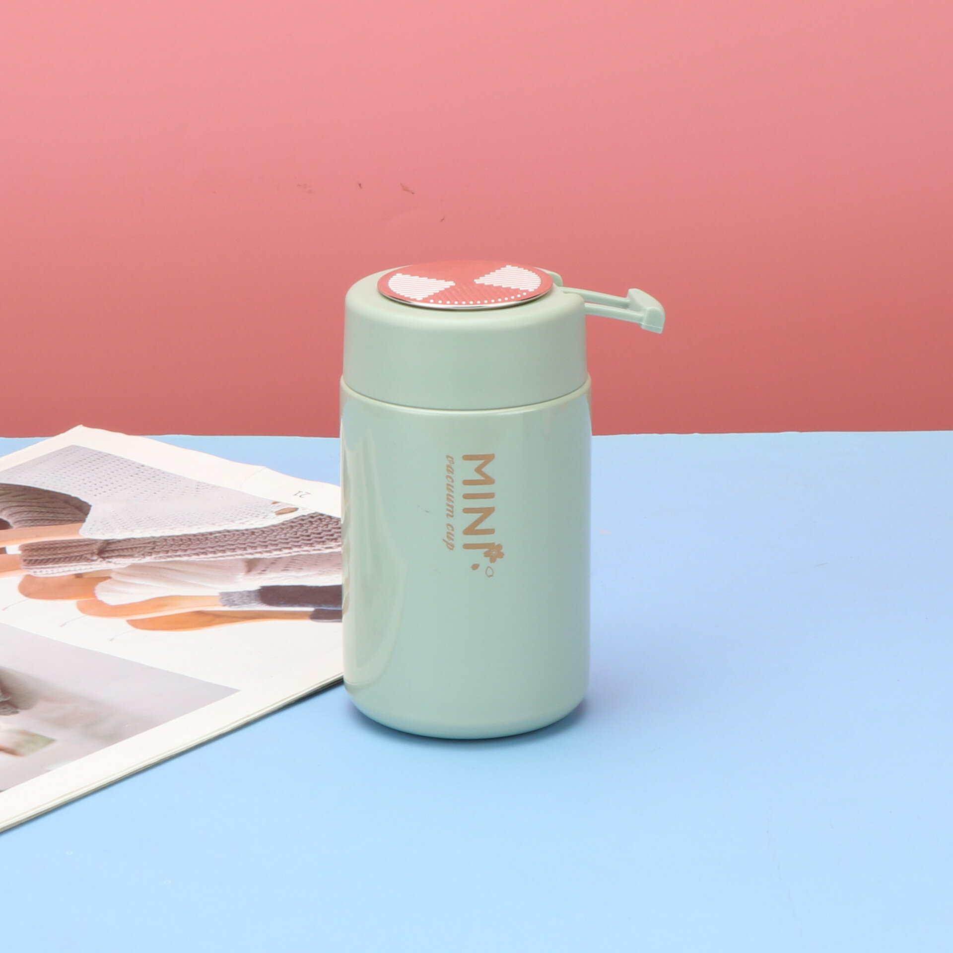 Изолированная кружка из нержавеющей стали для женщин, компактная и портативная мини-кружка, промо-подарок, подарок для студентов, сувенирная кружка для воды