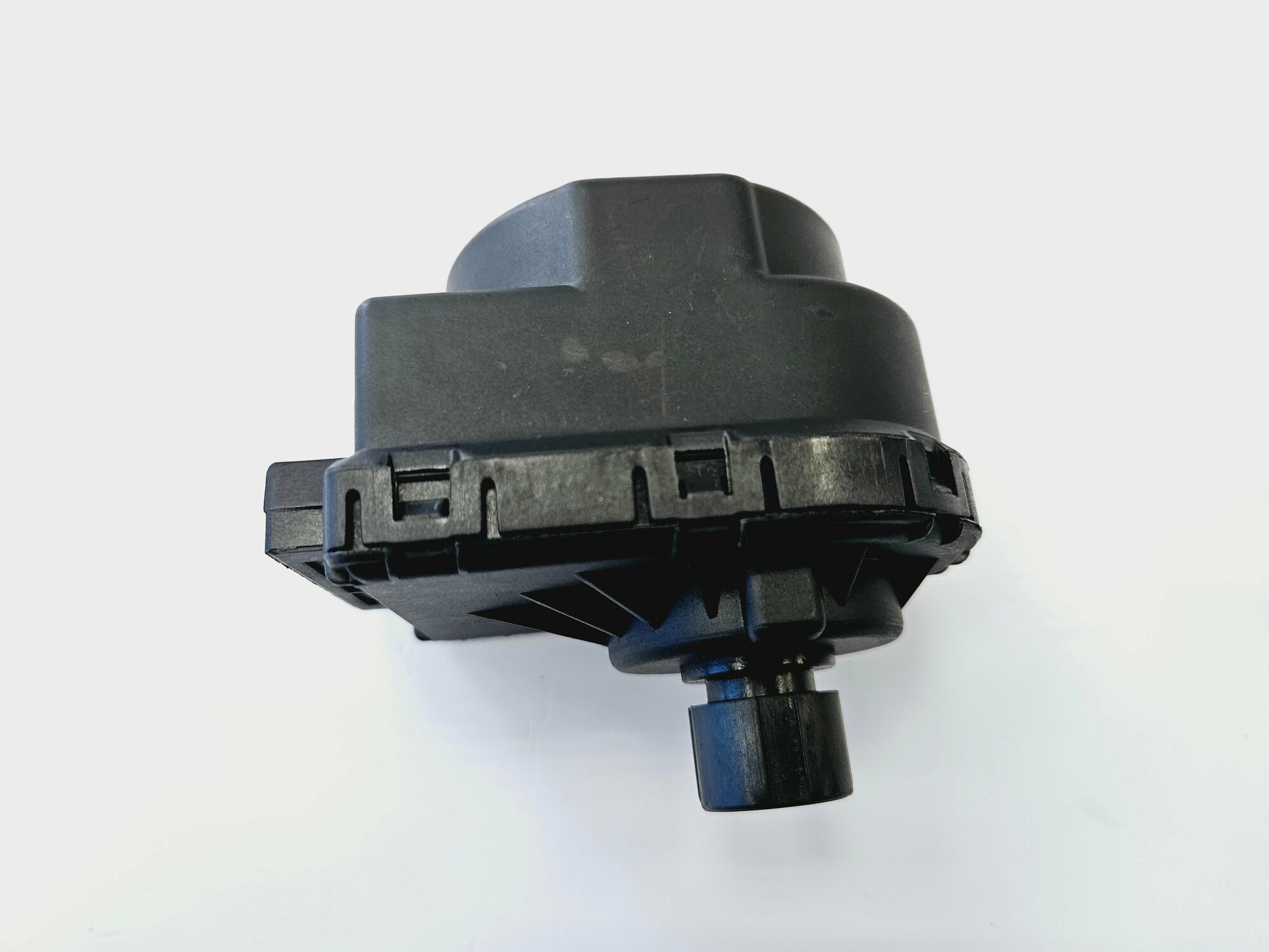 Мотор 3-ходового клапана (220V, широкий) TIBERIS Maxi S/Extra S (арт. 521000035)