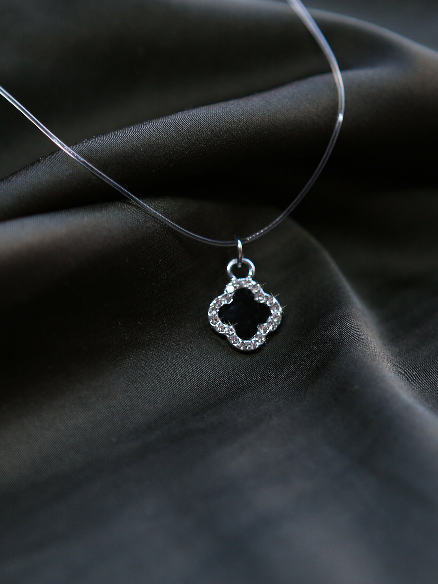 Колье, фианит, эмаль