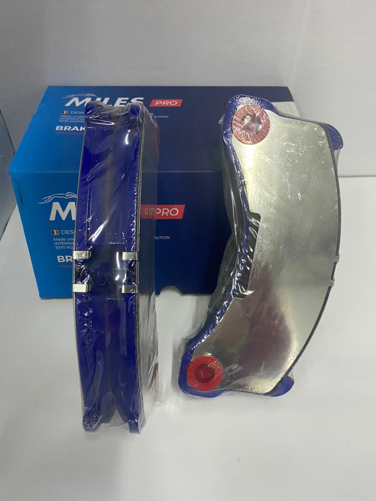 Тормозные колодки Miles E500487 Передняя ось