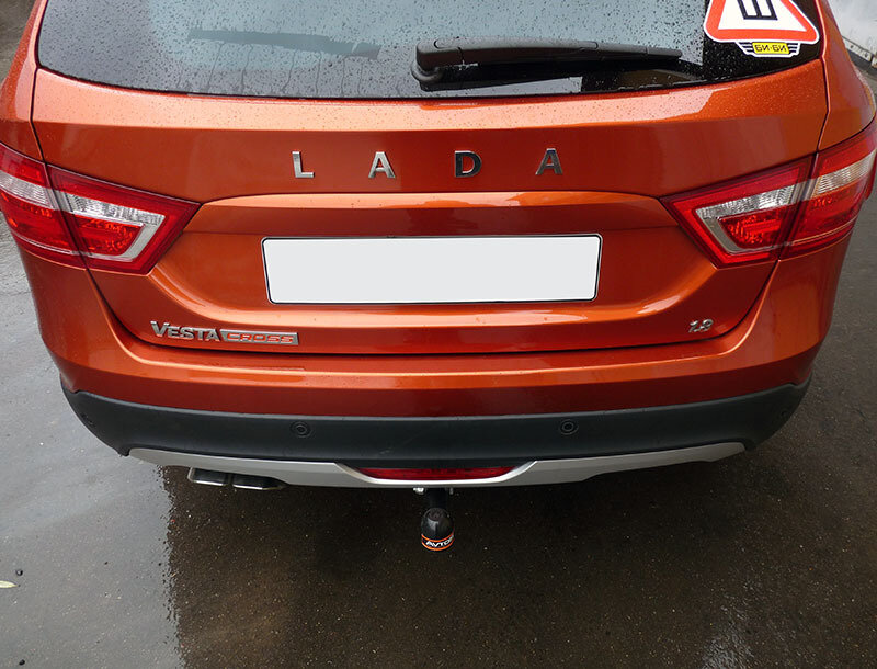 Фаркоп AvtoS для ВАЗ LADA VESTA SW, SW CROSS (2017-2023) с универсальной электрикой Smart(блок) и сертификатом в комплекте, арт.(VAZ-70+smart)