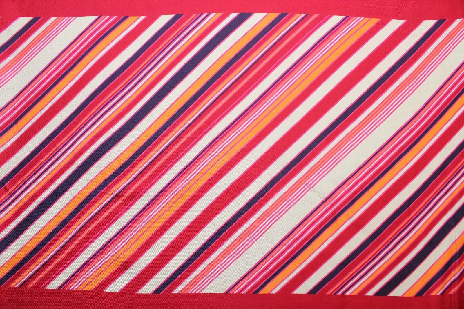 Ткань Шелковый-твил P.A.R.O.S.H. малиновые, оранжевые, белые диагональные полосы с малиновыми рамками и белыми «окнами», ш138см, 0,5 м