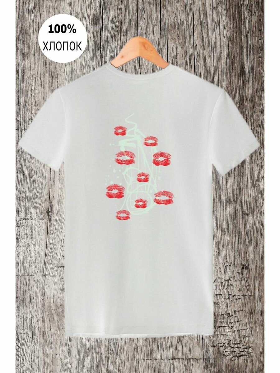 Футболка поцелуи губы помада узоры