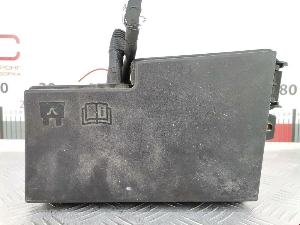 Блок предохранителей Ford C-MAX 1 3M5T14A067BB арт. 1560247