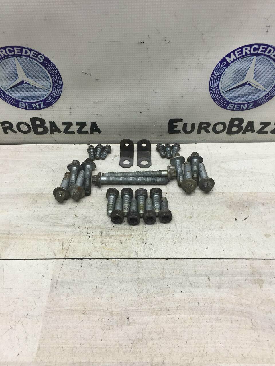 Болт сцепления МКПП Mercedes W906 Sprinter A6392420013