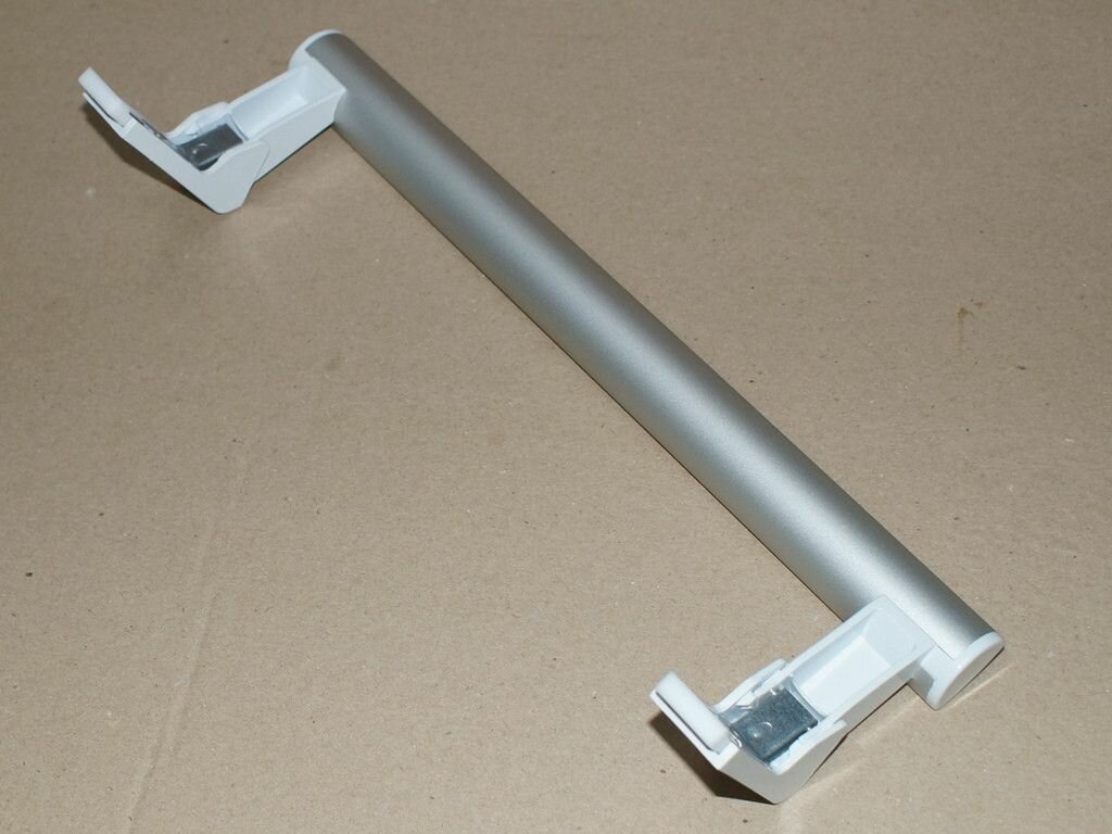 Ручка отжимная двери холодильника Атлант 730365801500