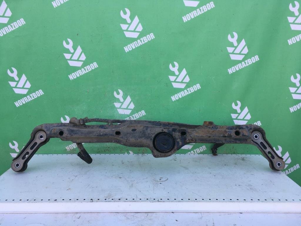 Балка передняя поперечная VW Golf 3 Vento 91-97