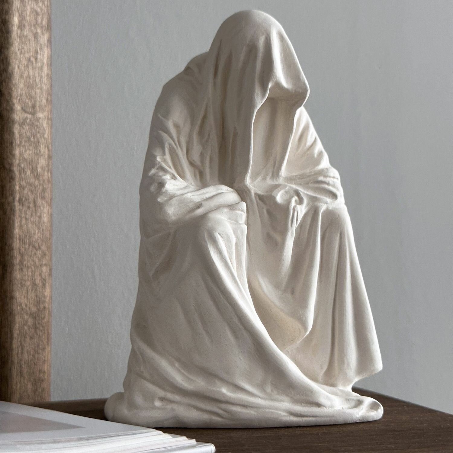 Гипсовая статуэтка "Привидение"