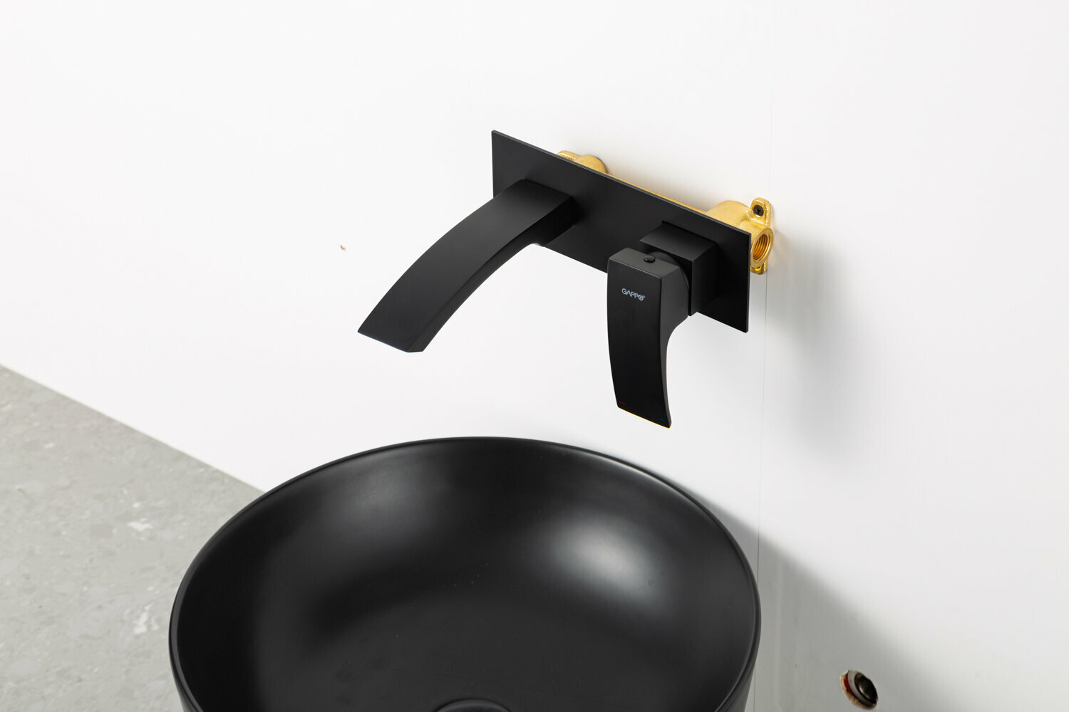 Смеситель для раковины (умывальника) GAPPO G1007-26 черный, настенный встраиваемый, латунь