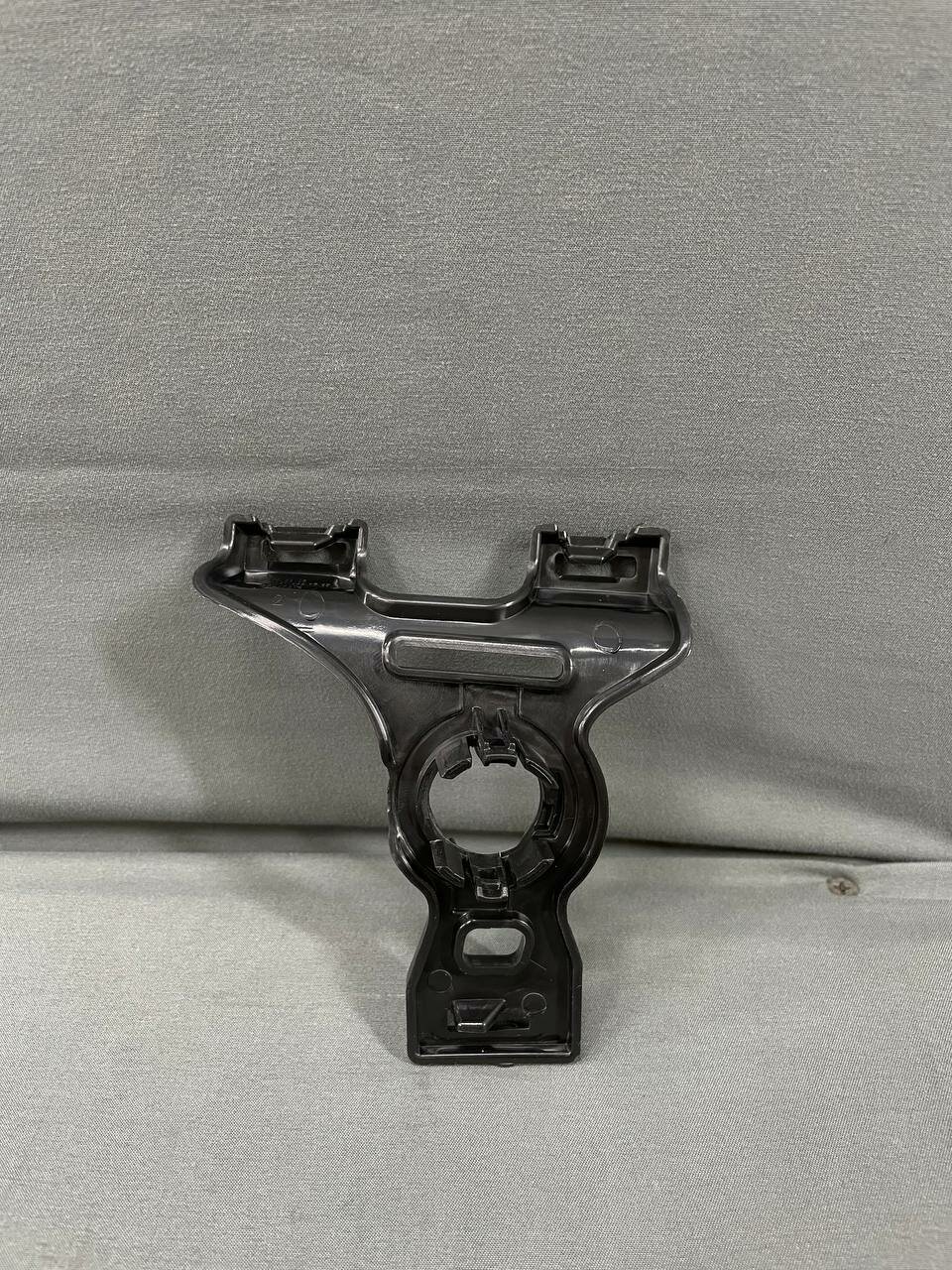 Крепление парткроника Mercedes GLE