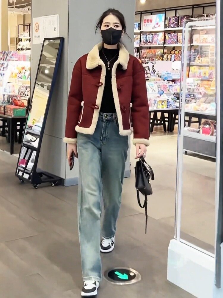 Куртка спортивная