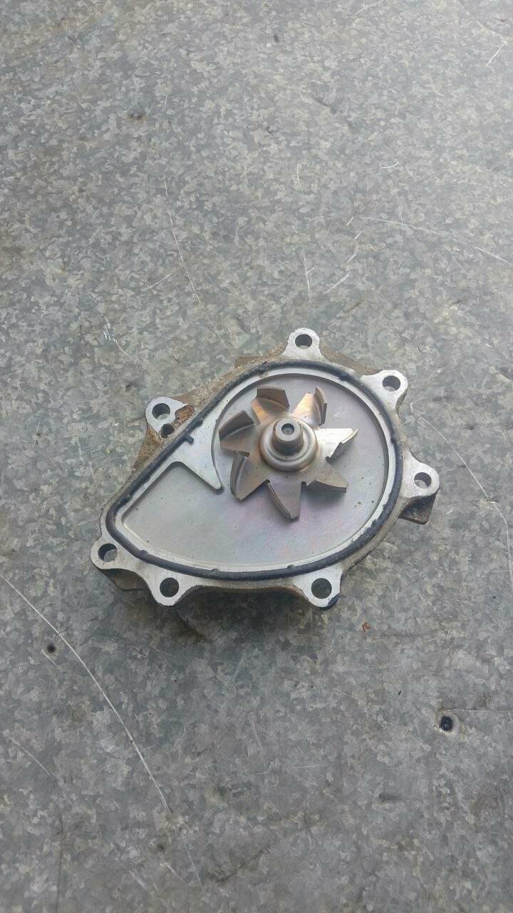 Водяная помпа Toyota Corolla Verso E121 (2001 - 2004)